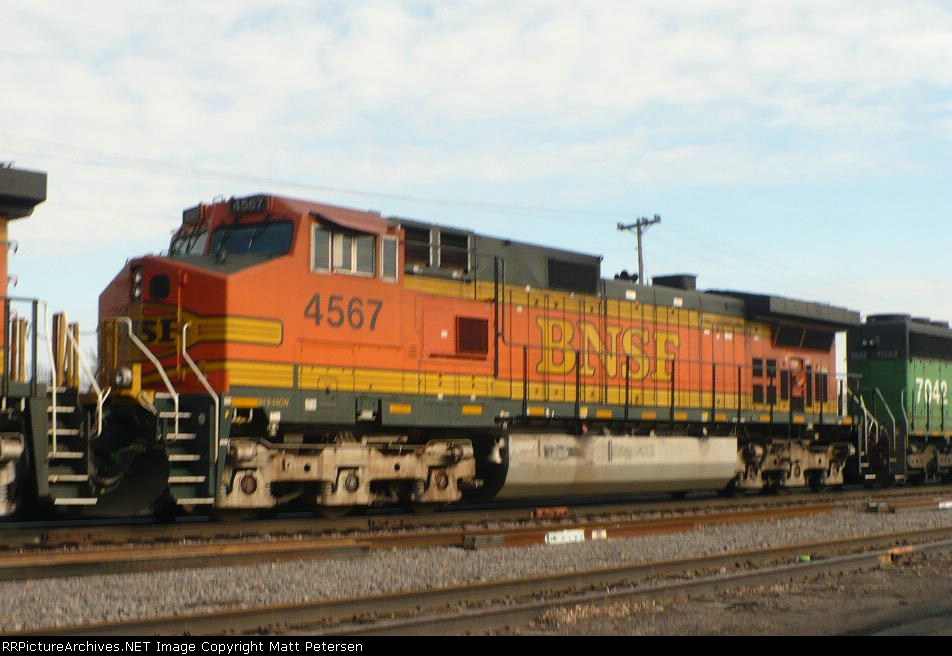 BNSF 4567